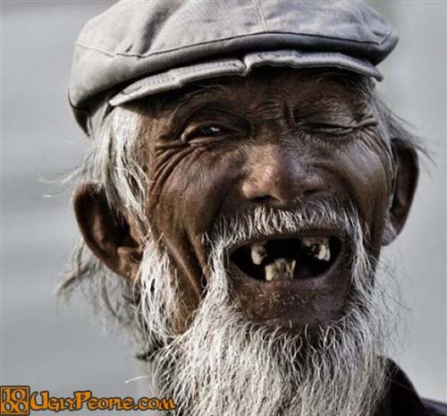 Site bizarro elege os homens mais feios do mundo! - Fotos - R7 Hora 7