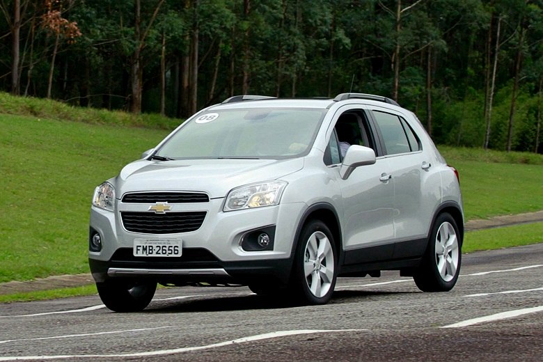 Aceleramos o Chevrolet Tracker, utilitário que chega para "bater ...