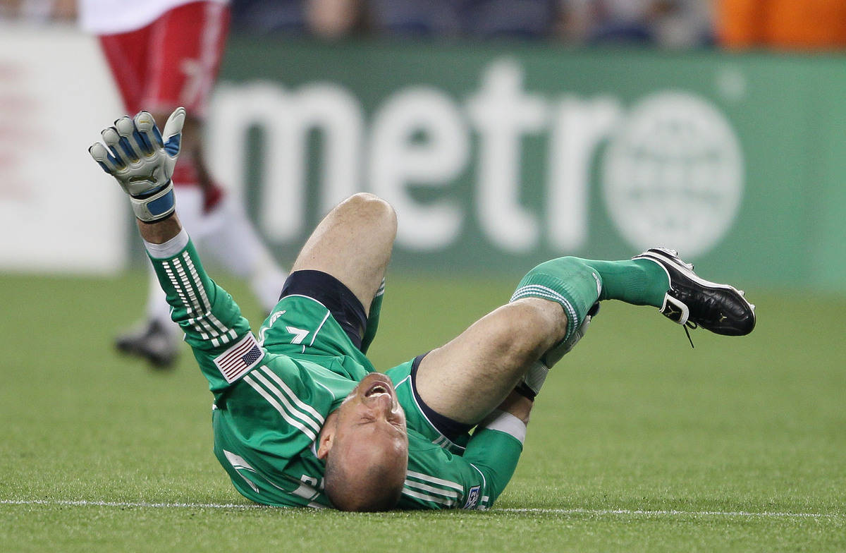 Bicampeã olímpica, Thaisa sofre lesão grave na Turquia e deixa ...