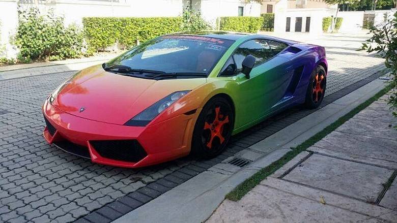 Veja os carros envelopados mais criativos do mundo - Fotos - R7 Carros