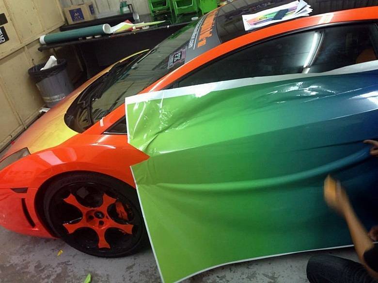 Veja os carros envelopados mais criativos do mundo - Fotos - R7 Carros