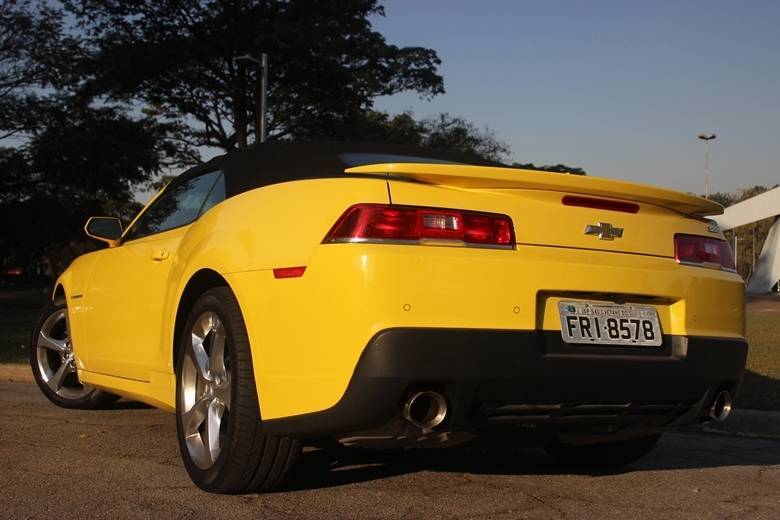 Veja em detalhes o Chevrolet Camaro Conversível - Fotos - R7 Carros