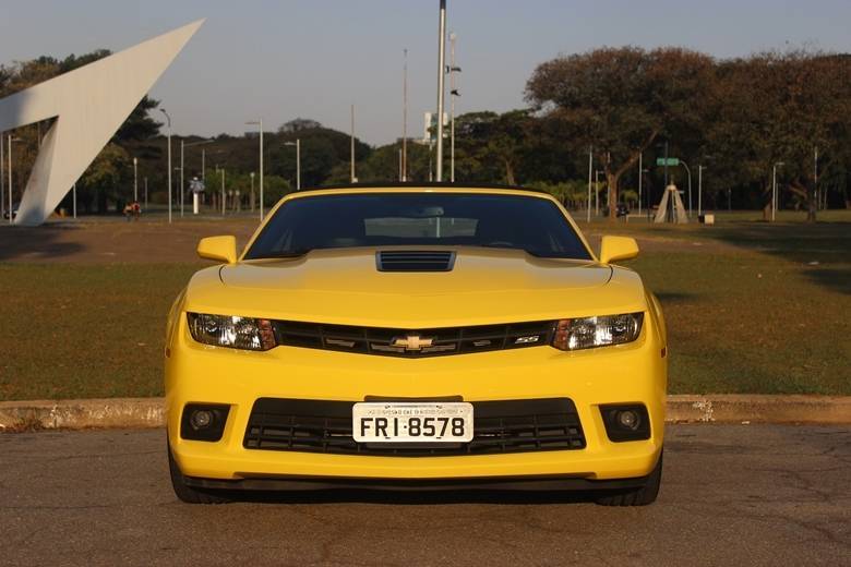 Teste: Chevrolet Camaro Conversível é carro para desfilar na cidade e ...