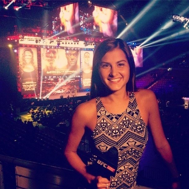 Repórter americana do UFC ofusca o brilho das consagradas ring girls ...