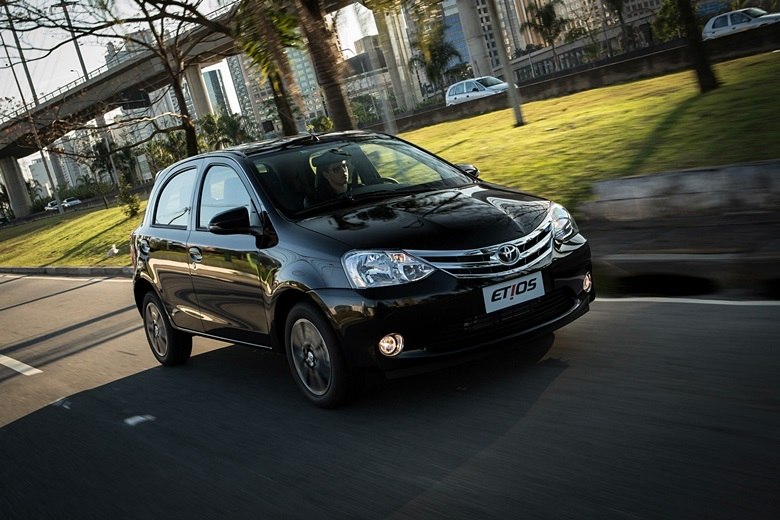 Veja os carros mais econômicos do Brasil segundo o Inmetro - Fotos - R7 Carros