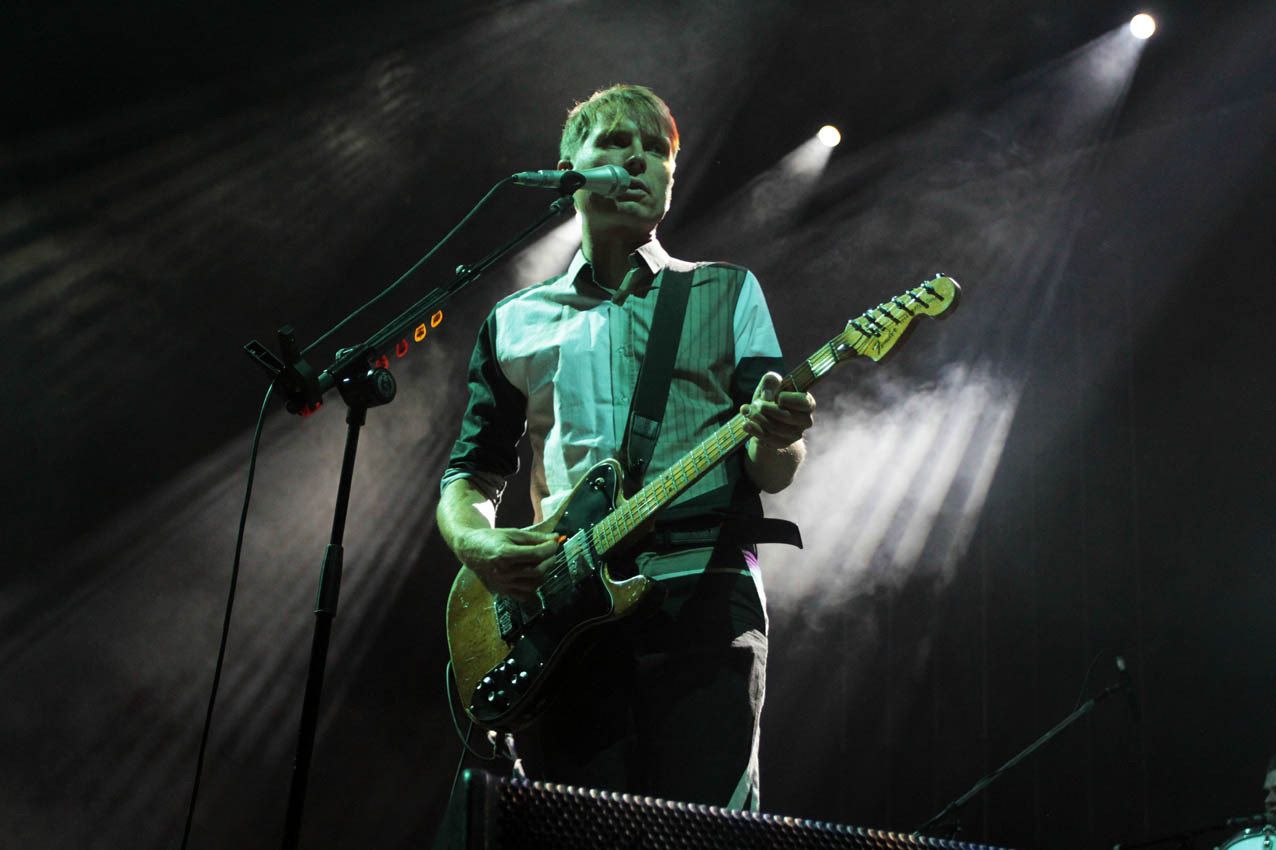 Pela sétima vez no Brasil, banda Franz Ferdinand agita fãs em São Paulo ...