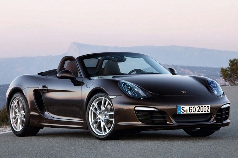 Para magnatas: rally de luxo tem megafestas, modelo e supercarros de ...