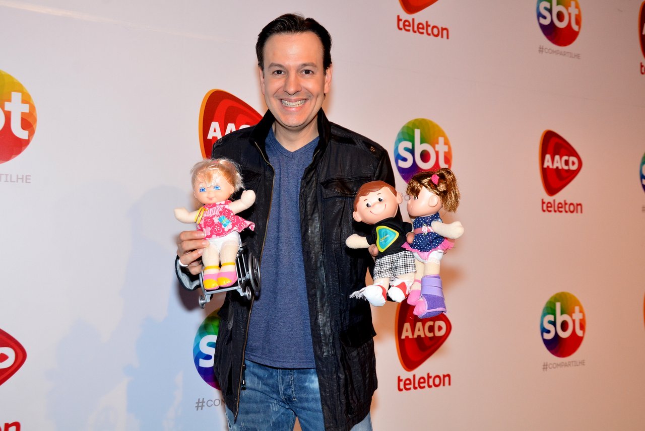 César Filho emociona ao participar do Teleton - Entretenimento - R7 ...