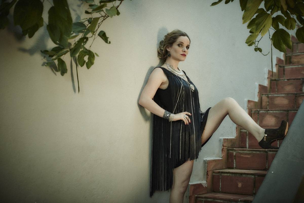 Bruna Di Tullio mostra boa forma um ano após dar à luz - Fotos - R7 ...