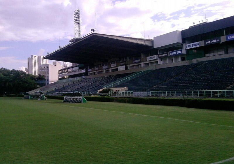 De campo de várzea a arena moderna: confira a evolução do estádio do ...