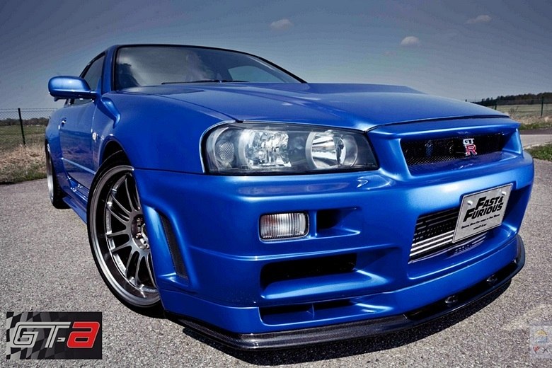Nissan Skyline GT-R que Paul Walker acelerou em Velozes e Furiosos 4 ...