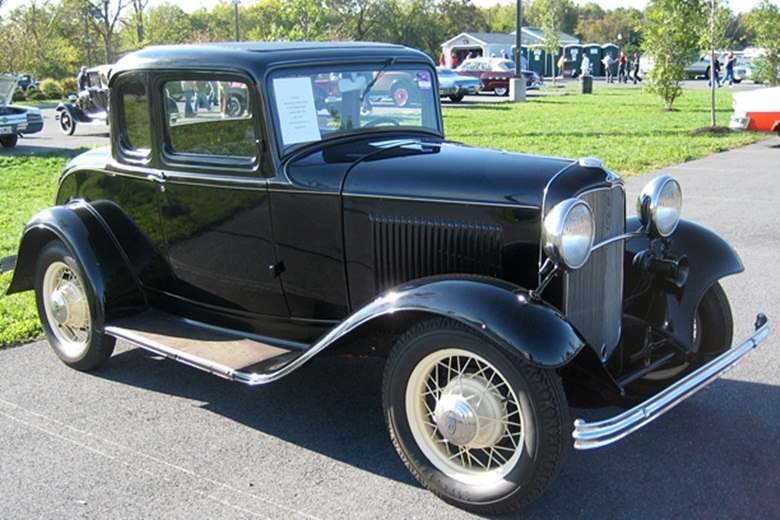 Conheça os carrões dos maiores mafiosos da história - Fotos - R7 Carros
