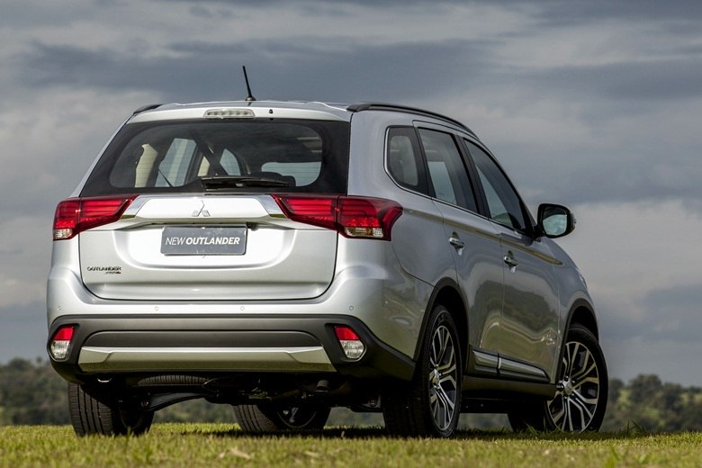 Mitsubishi lança novo Outlander com motor turbodiesel e preços entre R ...