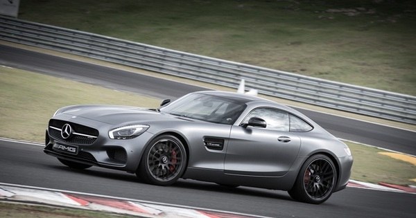 Mercedes-Benz mostra novos esportivos da linha AMG no Brasil. R7 ...