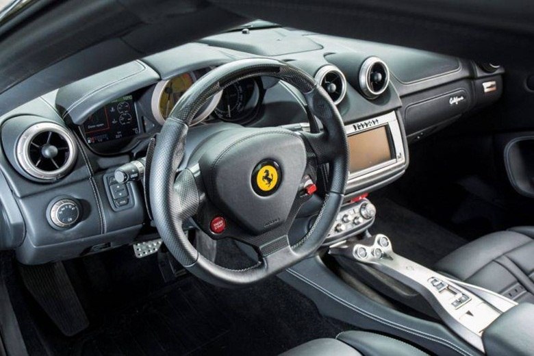 Supercarros de Alexander Surin, famoso mafioso russo, vão a leilão ...