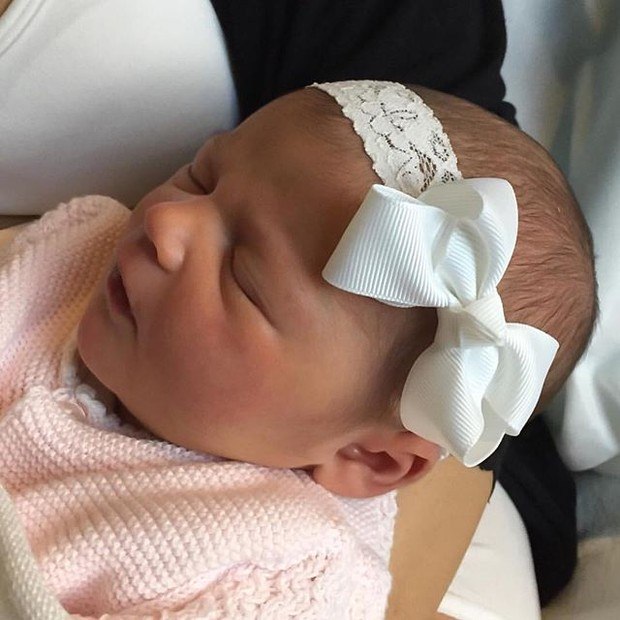 Jornalista Flávia Freire dá à luz seu primeiro filho - Entretenimento ...