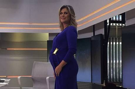 Jornalista Flávia Freire dá à luz seu primeiro filho - Entretenimento ...