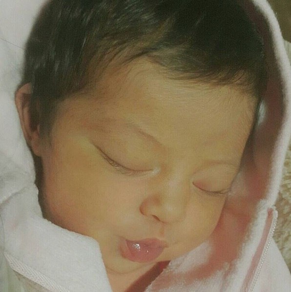 Veja as fotos mais fofas da filha da ex-Fazenda de Verão, Natalia Inoue ...