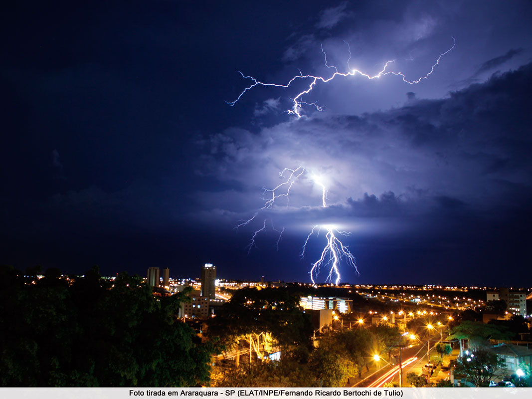 Exposição mostra as mais belas imagens de raios no Brasil - Fotos - R7 ...