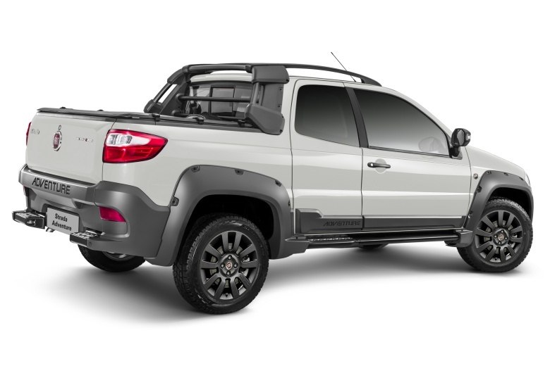 Fiat Strada ganha versão com tela inédita no painel - Fotos - R7 Carros