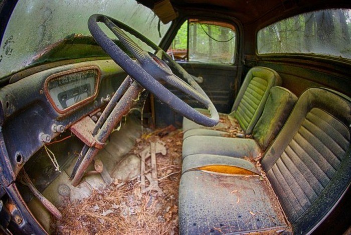 Conheça o Old Car City, o maior ferro-velho de carros clássicos do ...