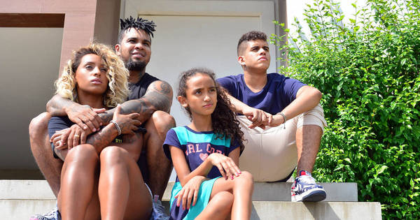 Rodriguinho Abre Nova Casa E Comenta Rotina Como Cantor E Em Família