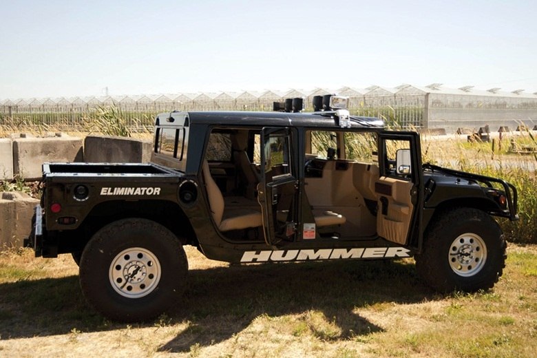 Hummer H1 que pertenceu ao falecido rapper Tupac Shakur pode ser ...