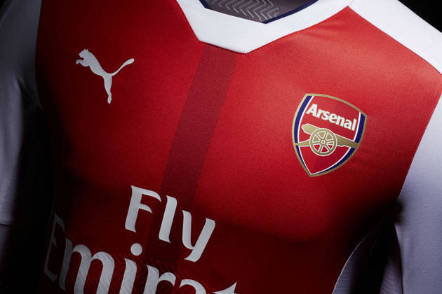 Conheça o novo uniforme do Arsenal para a próxima temporada - Fotos ...