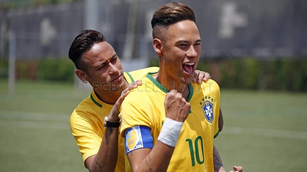 Conheça o "irmão gêmeo" do craque Neymar - Fotos - R7 Futebol