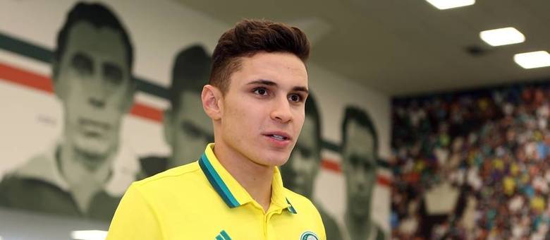 Palmeiras apresenta primeiros reforços para o próximo ano - Esportes ...