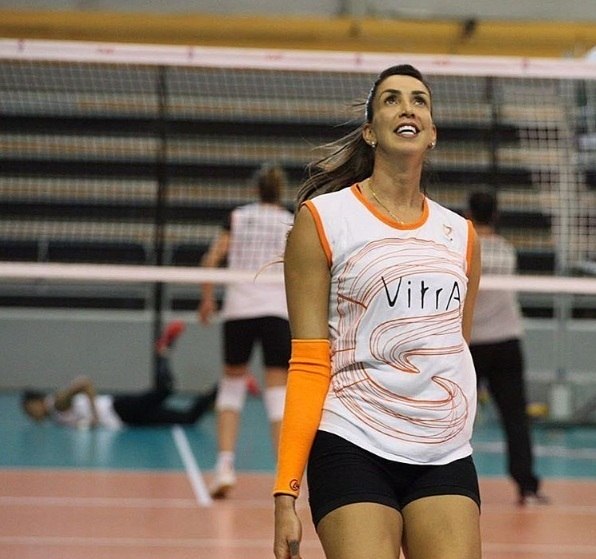 Musa do vôlei brasileiro, Thaisa Daher se adapta a nova vida e time na ...
