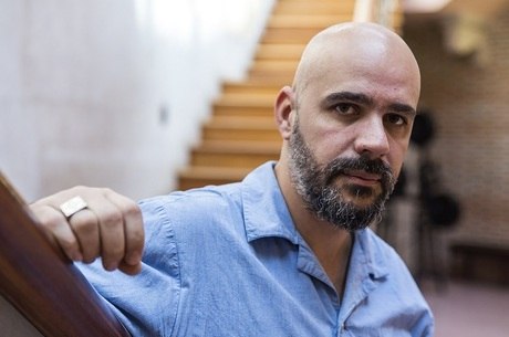 Escritor português Afonso Cruz será um dos destaques da Flipoços ...