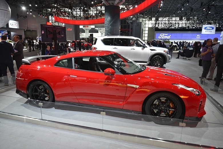 Salão do Automóvel de Nova York abre cheio de supercarros; veja as ...