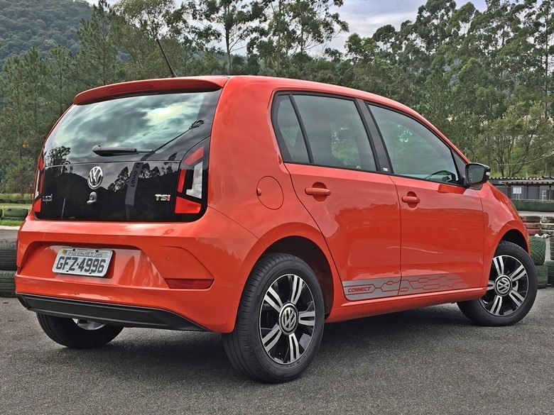 Teste: Volkswagen Up Connect empolga com motor 1.0 turbo e cabine mais ...