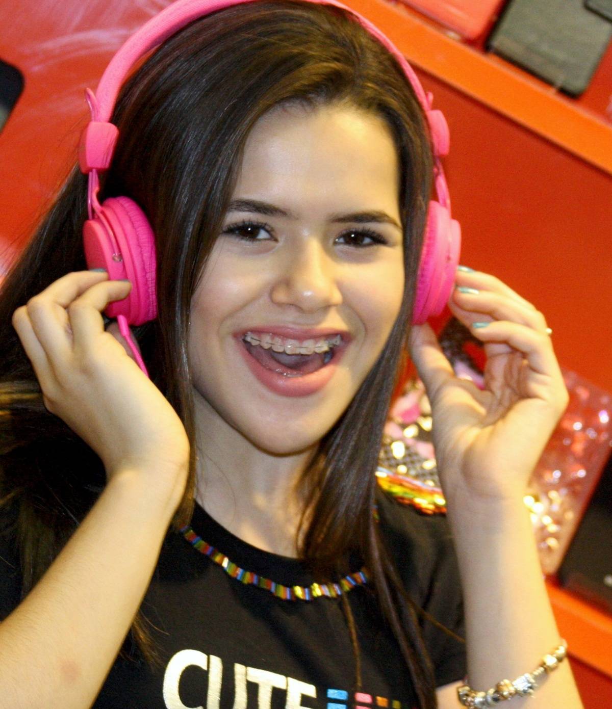 Maisa aparece toda gata para baladinha! Relembre a carreira da ...