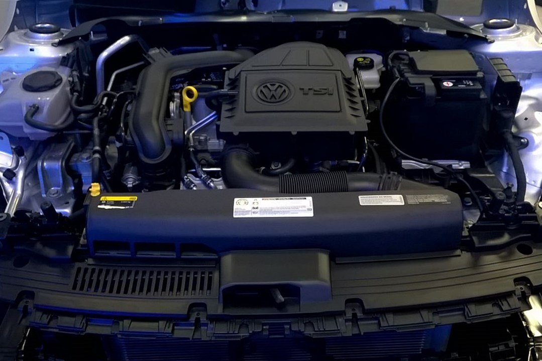 Novo VW Polo estreia no fim do ano com motor 1.0 turbo de 128 cv; marca ...