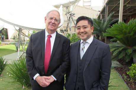 Juiz federal dos EUA grava programa Cartão de Visita, da Record News ...