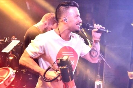 Fã vira vocalista do Jeito Moleque: "É possível viver um sonho ...