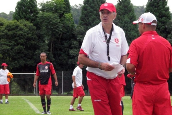 Bruno não paga pensão desde 2012. Porque insiste: o filho de Eliza ...