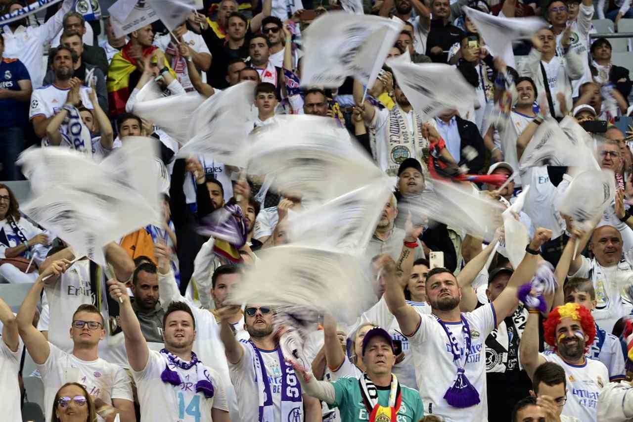Quais as melhores torcidas de futebol? Confira o ranking de empolgação ...