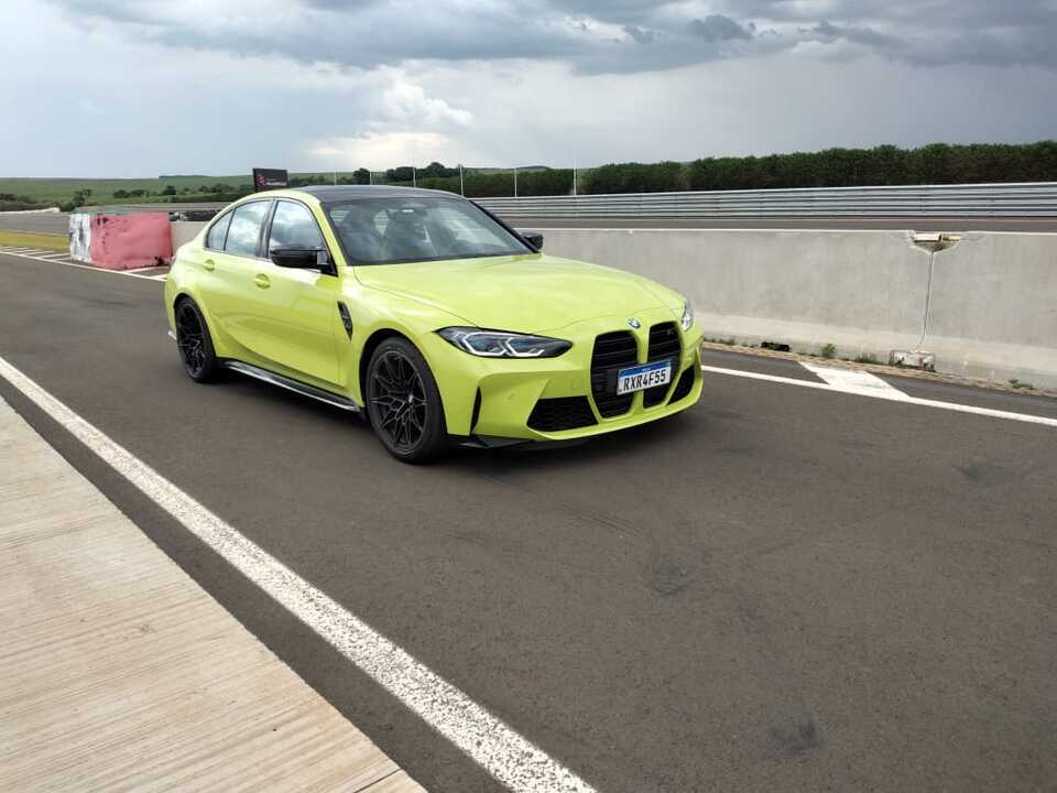Aceleramos na pista a dupla BMW M3 e X6 M: veja o teste - Prisma - R7 ...