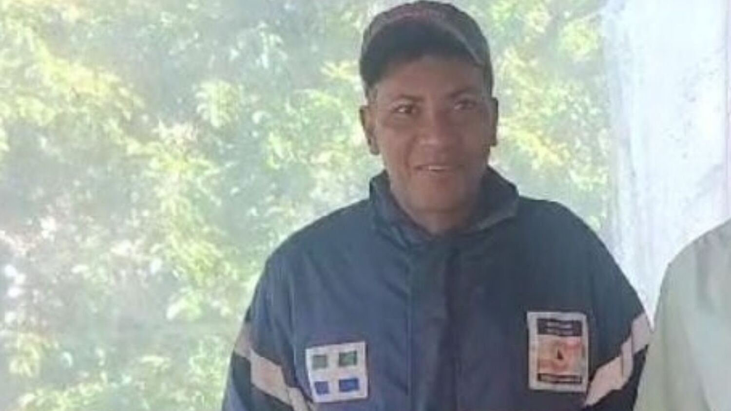 Agente da Defesa Civil tem perna decepada durante poda de árvore, na ...