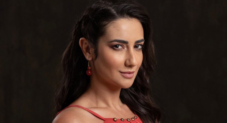 Amanda Simão integra o time de lançamentos da série 'Reis' - Prisma ...