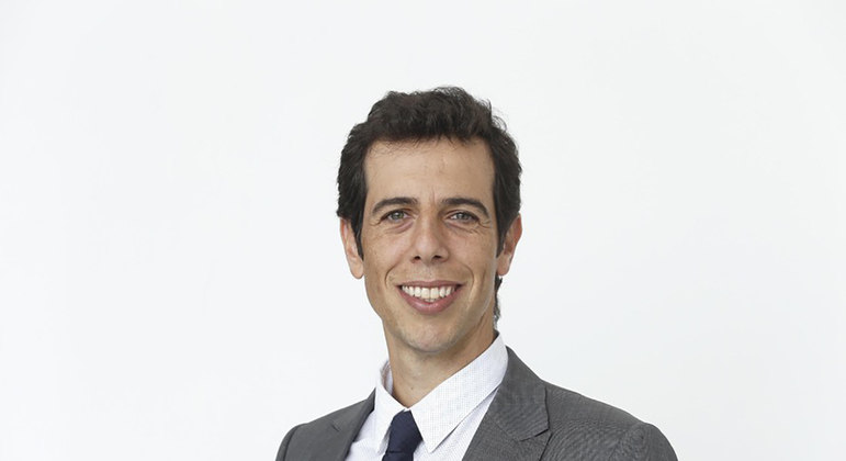 Renato Feder aceita convite de Tarcísio e será secretário de Educação ...