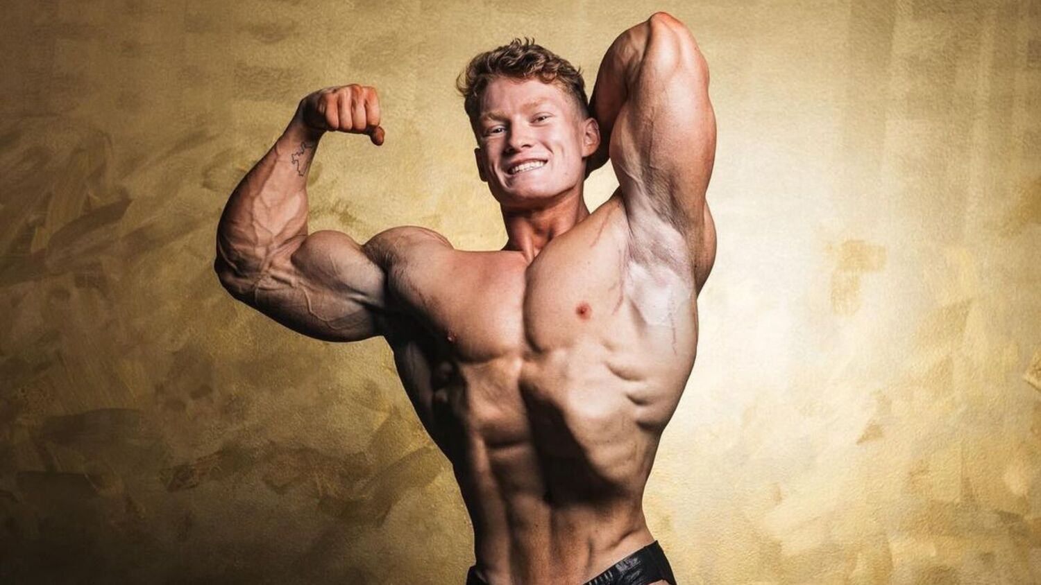 Quem é o fisiculturista de 19 anos que quebrou recorde de seis décadas ...