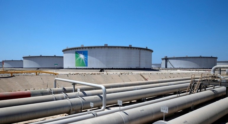 PIB da Arábia Saudita cresce quase 12% graças à forte alta do petróleo ...