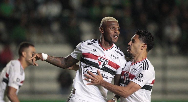 Arboleda alcança vice-artilharia do São Paulo na temporada - Esportes ...
