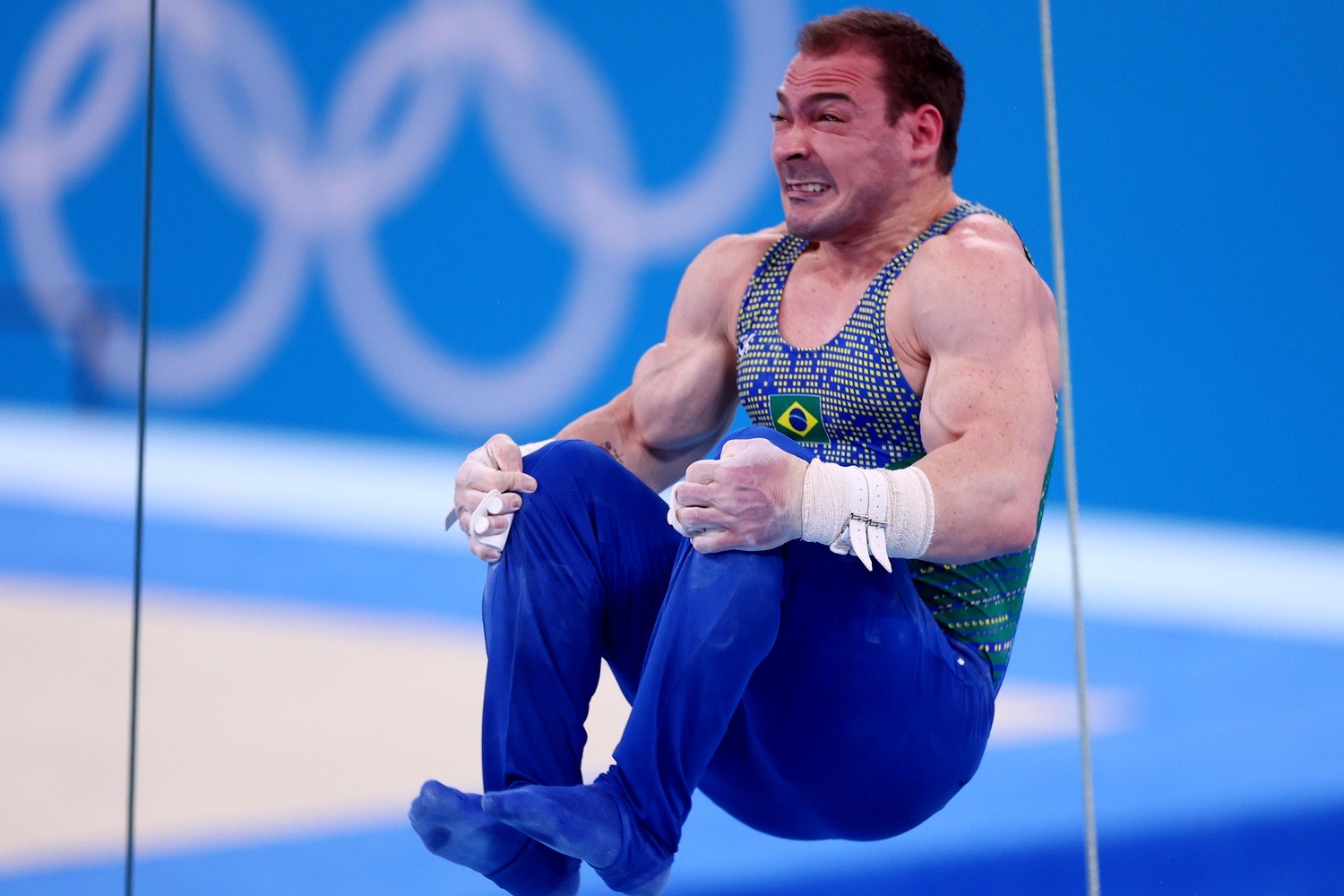 Arthur Zanetti cai e perde a chance de fazer história nas argolas ...