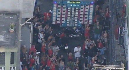 Madrugada de Natal é marcada por vários bailes funk em SP - Notícias ...