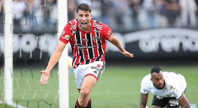 Com sete gols, Calleri alcança marca importante no Brasileirão ...